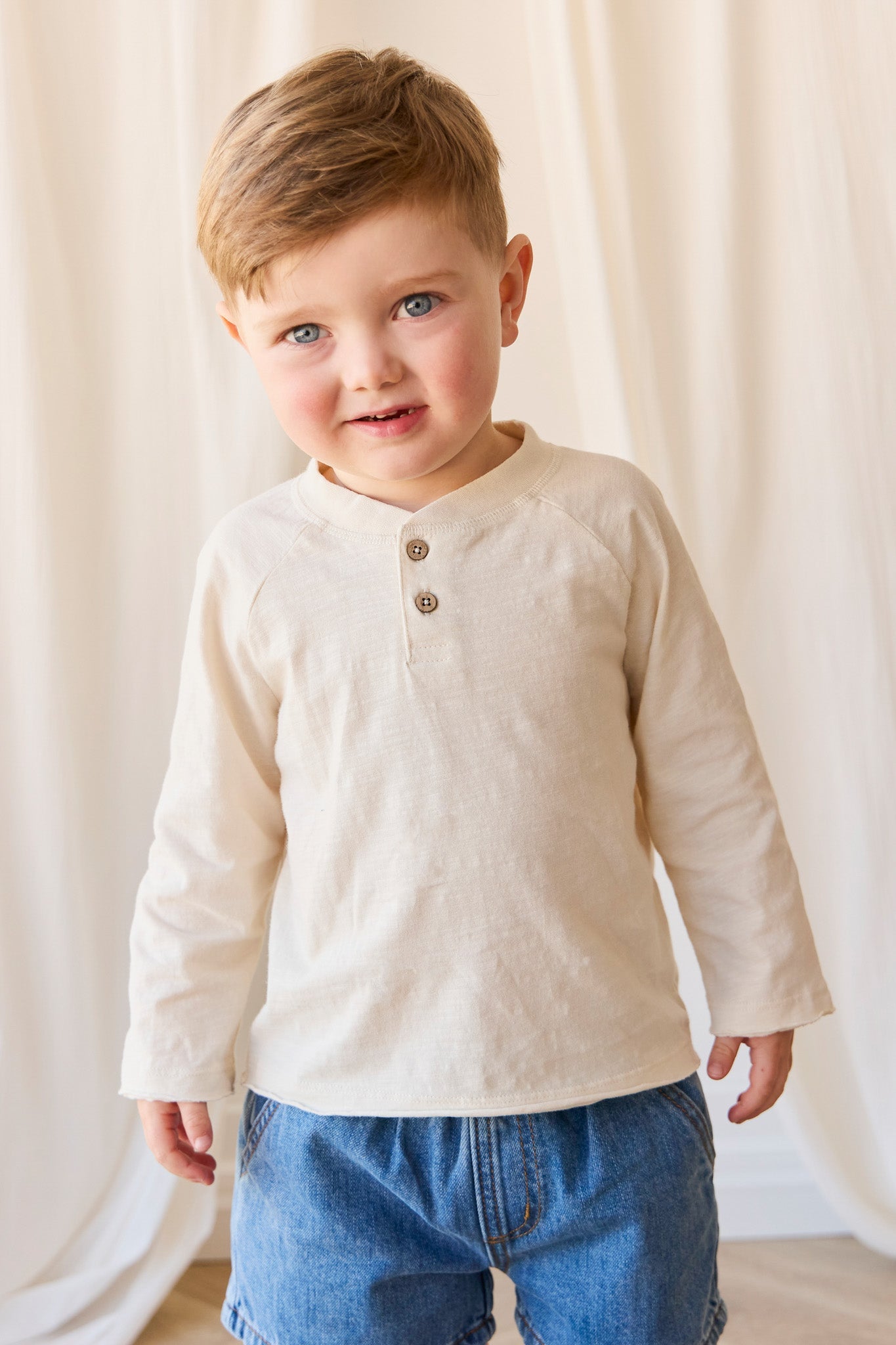 Organic Cotton Lewis Long Sleeve Tee - Parchment – Jamie Kay AU
